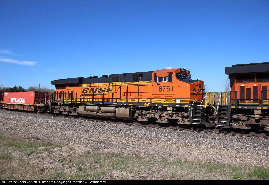 BNSF 6761